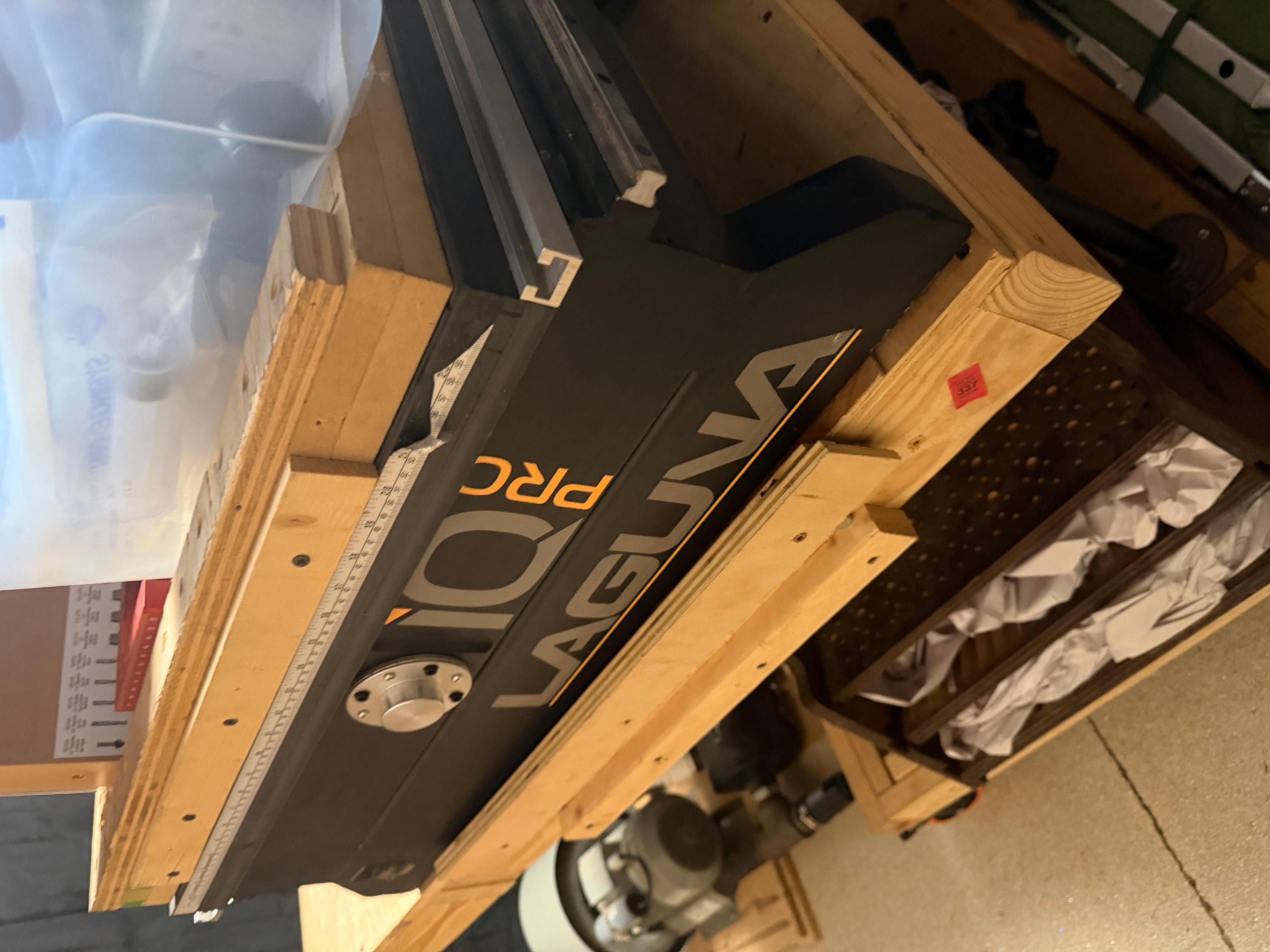 Laguna IQ CNC Router