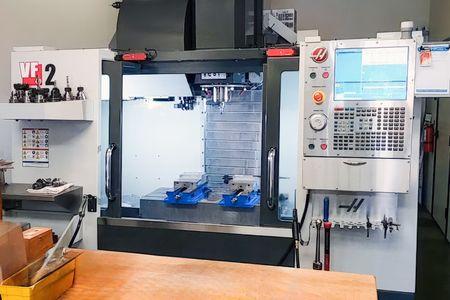 Haas VF2 Series - VF2SS, VF2YT, VF2D - CNCMachines.com